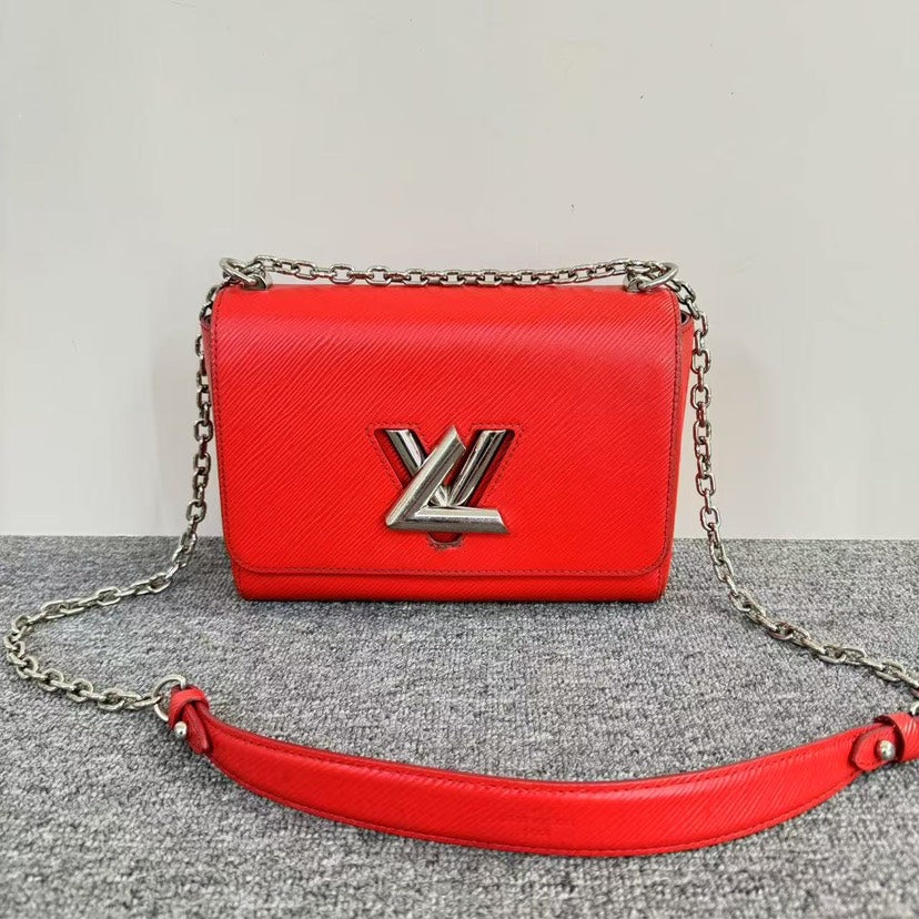 Louis Vuitton Twist Red Chain Bag | ShopShops